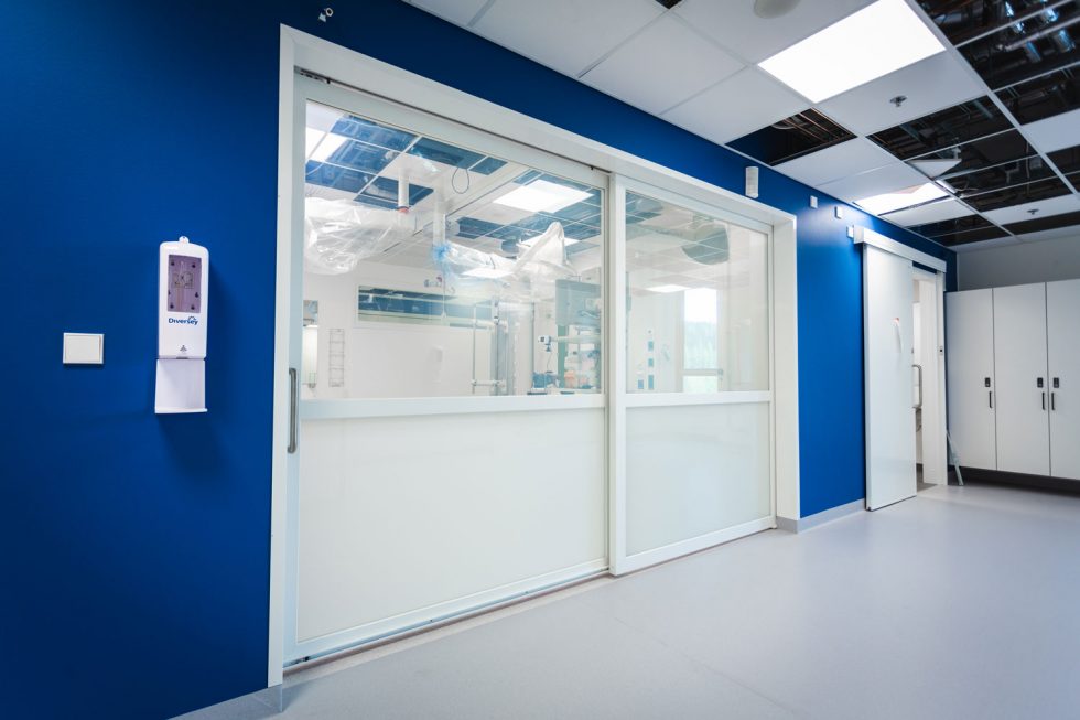 Hospital glass walls - Scan-Mikael